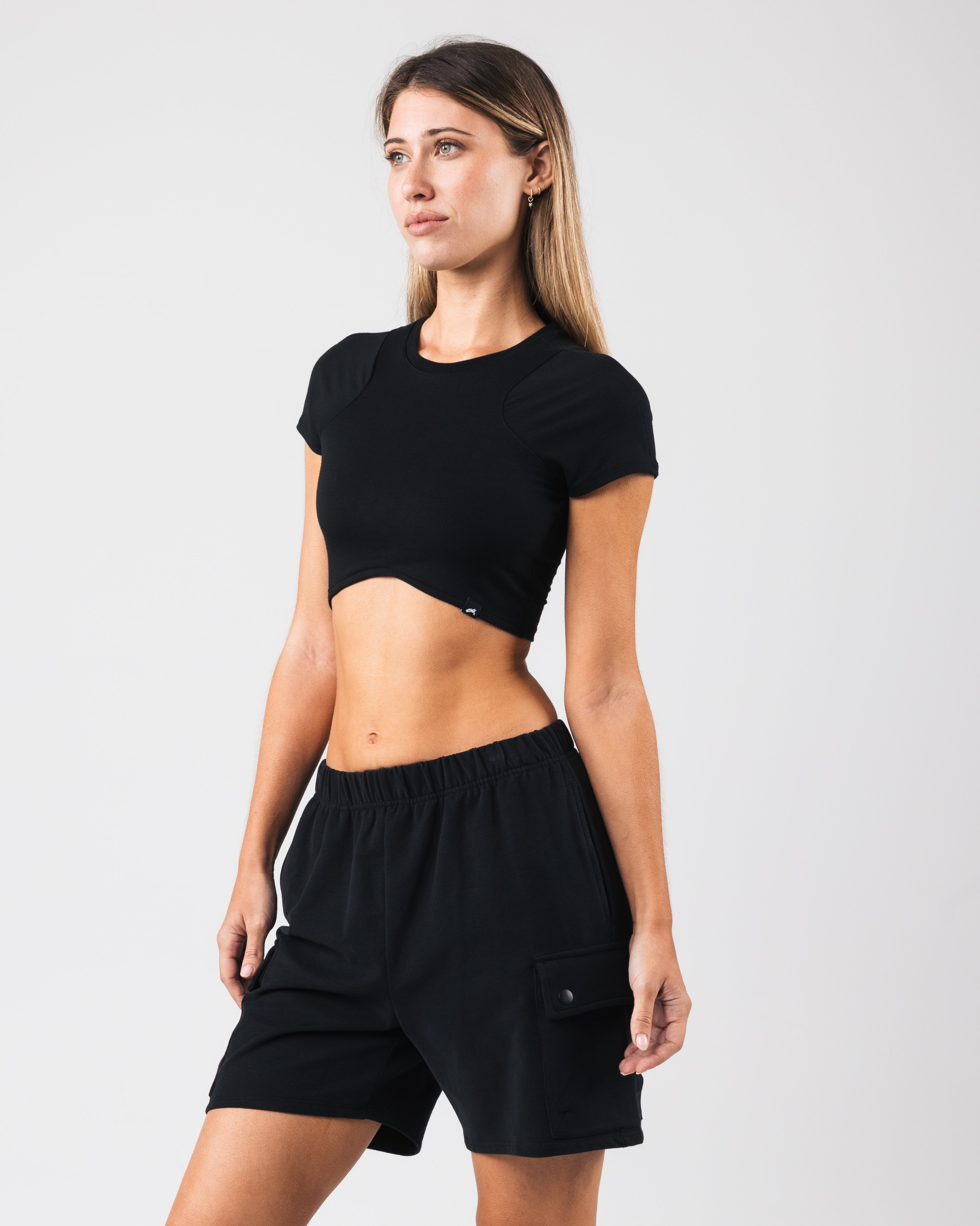 Angled Crop Tee - Black – Alphalete Athletics