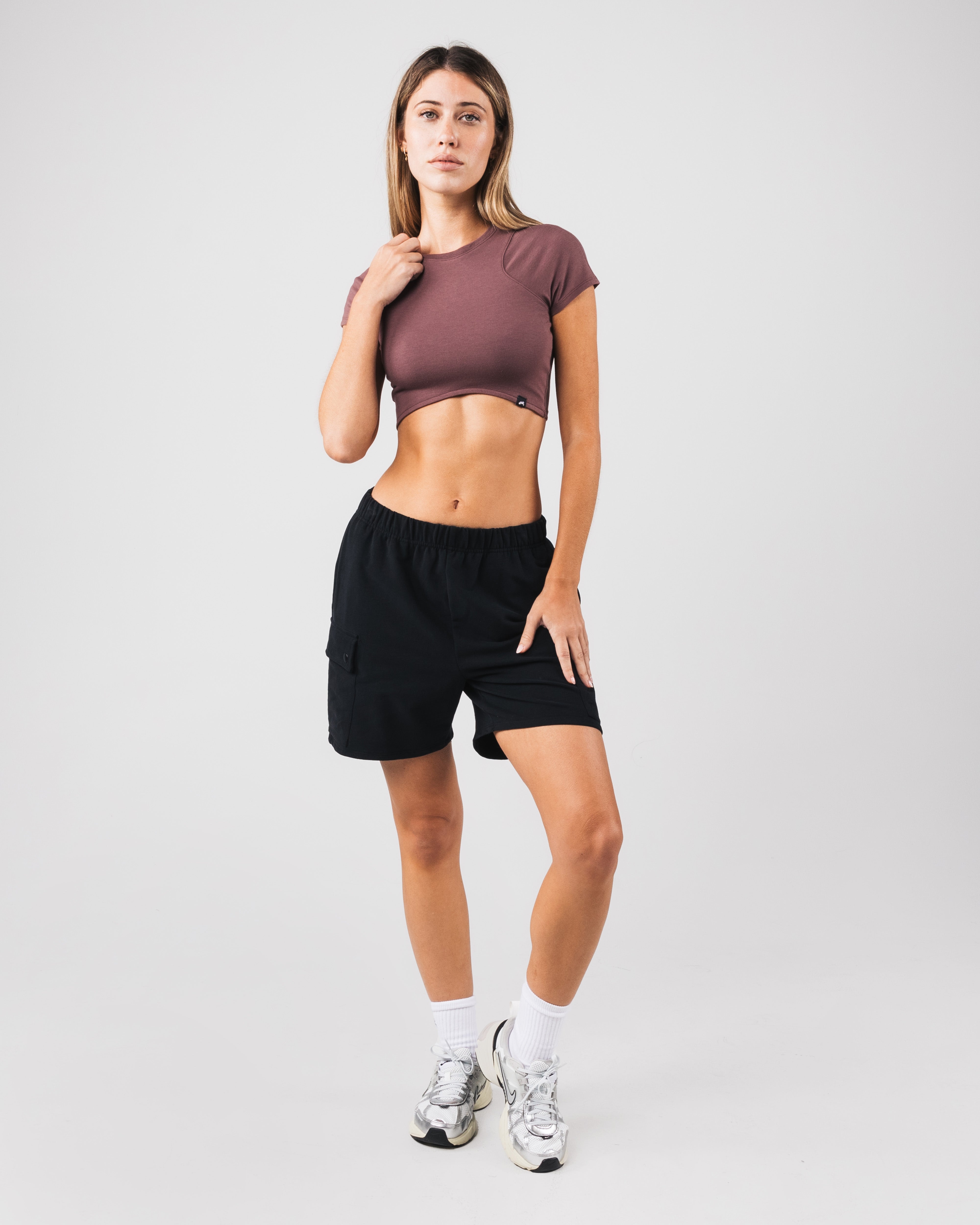 Angled Crop Tee - Sugar – Alphalete Athletics