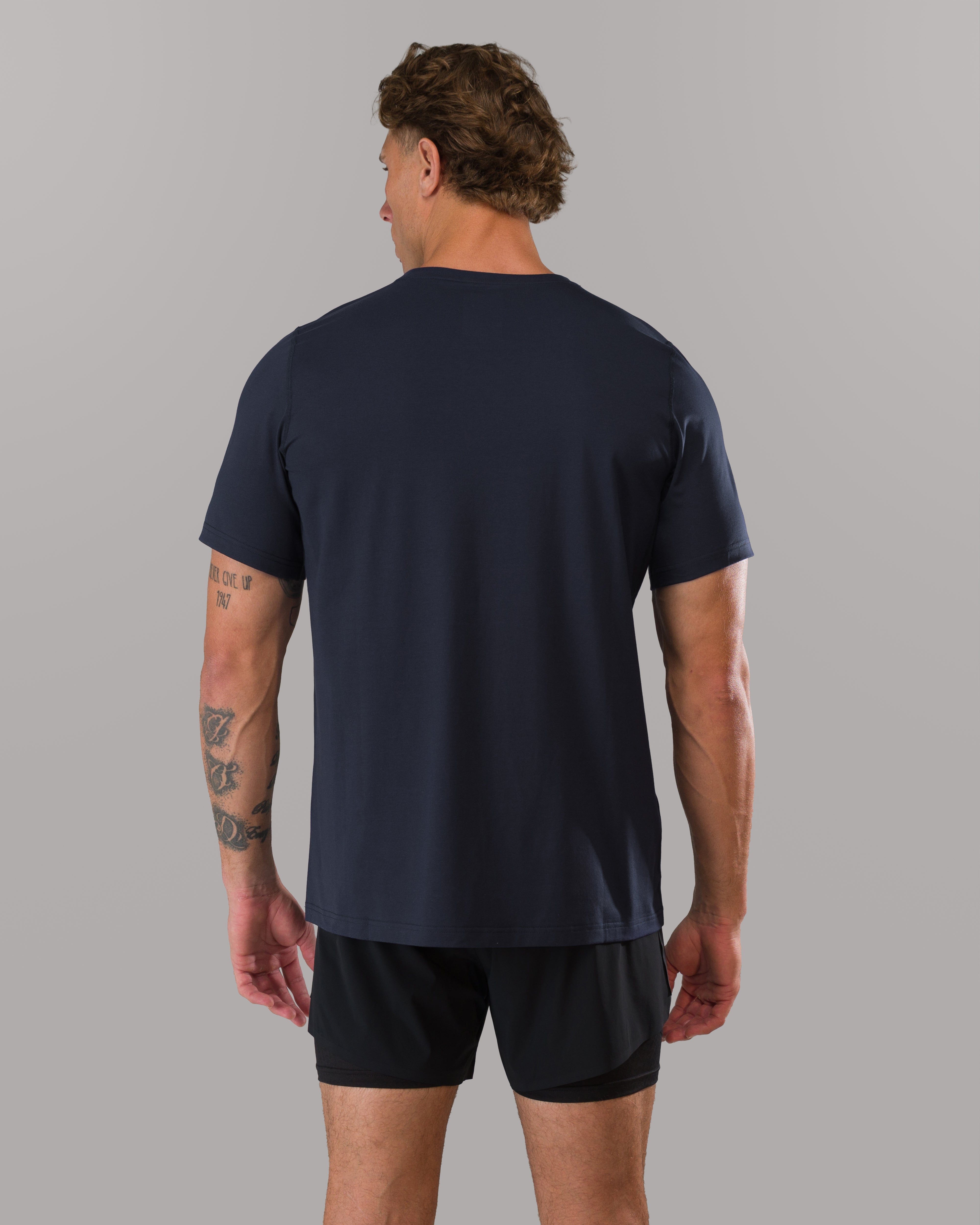 Momentum Tee - Core Navy – Alphalete Athletics