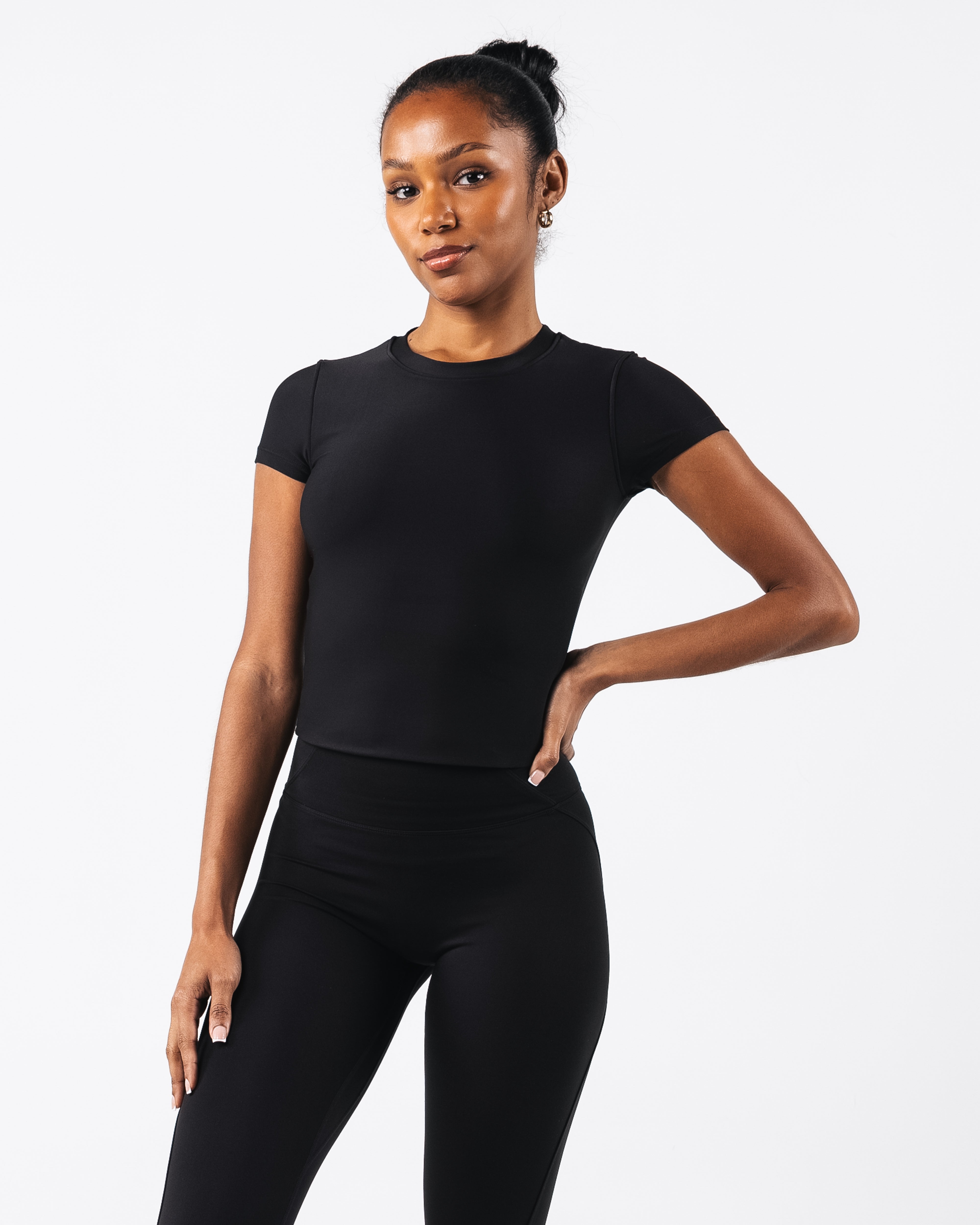 Basics Tee - Black – Alphalete Athletics