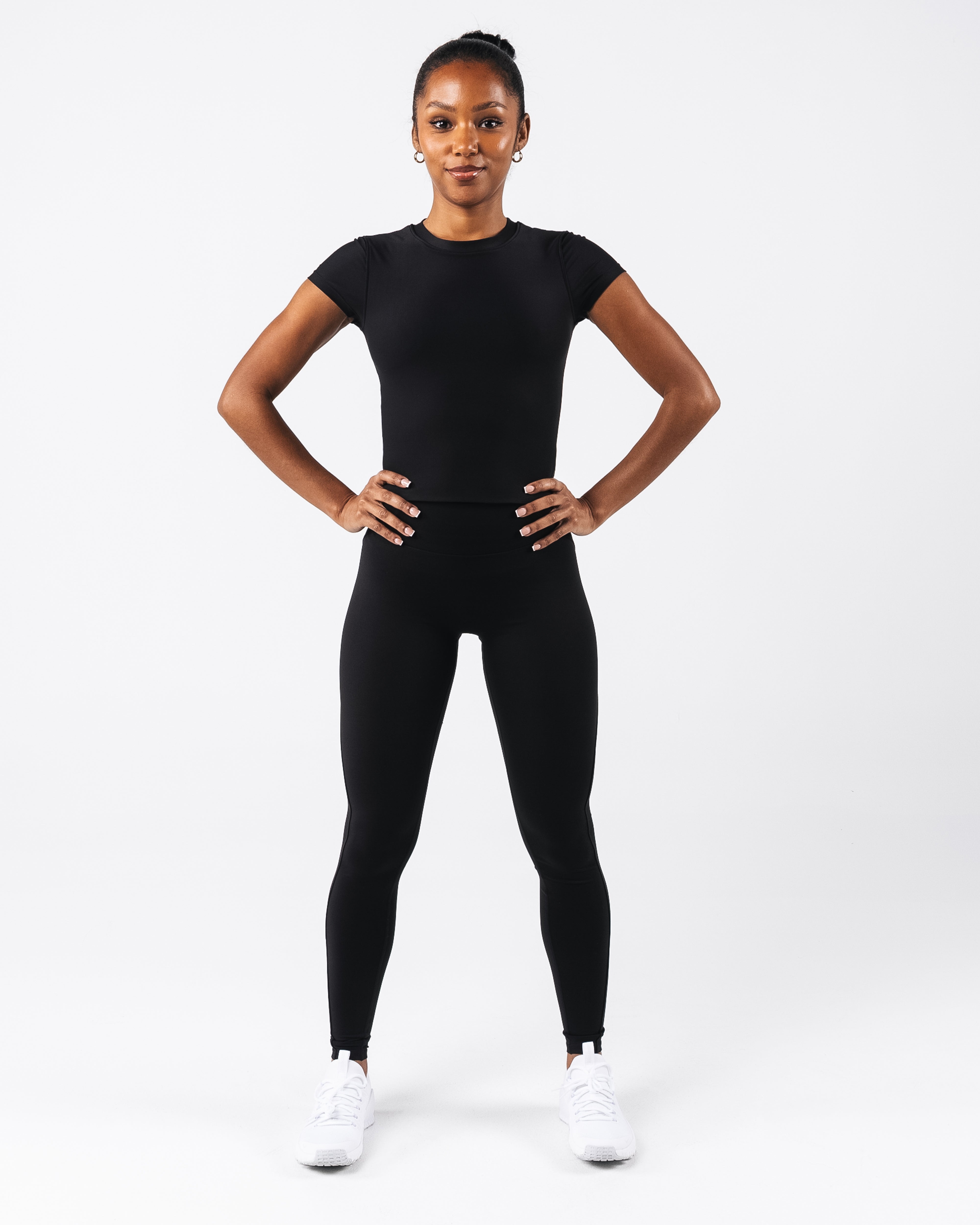 Basics Tee - Black – Alphalete Athletics