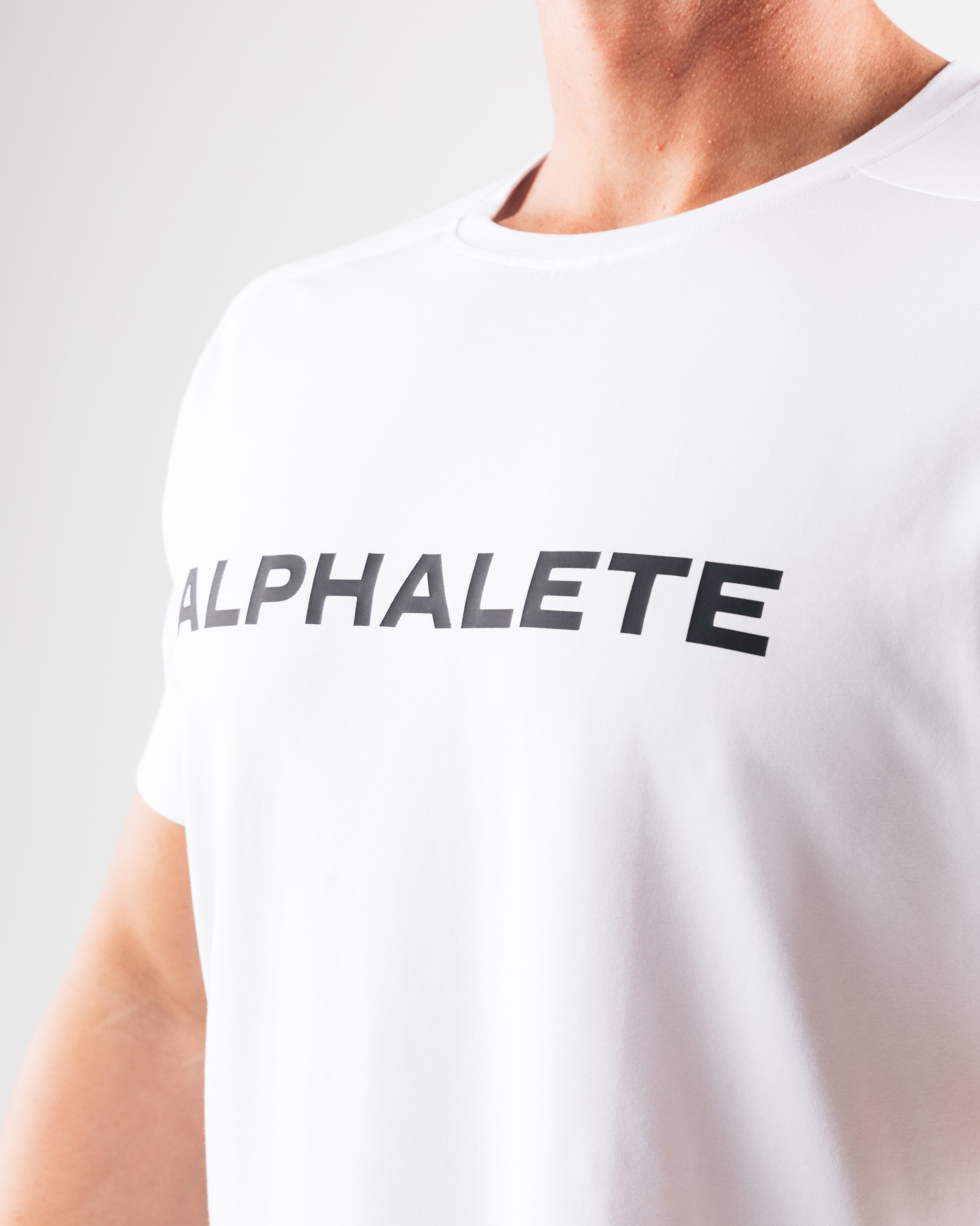 Core Tee - White / Black – Alphalete Athletics