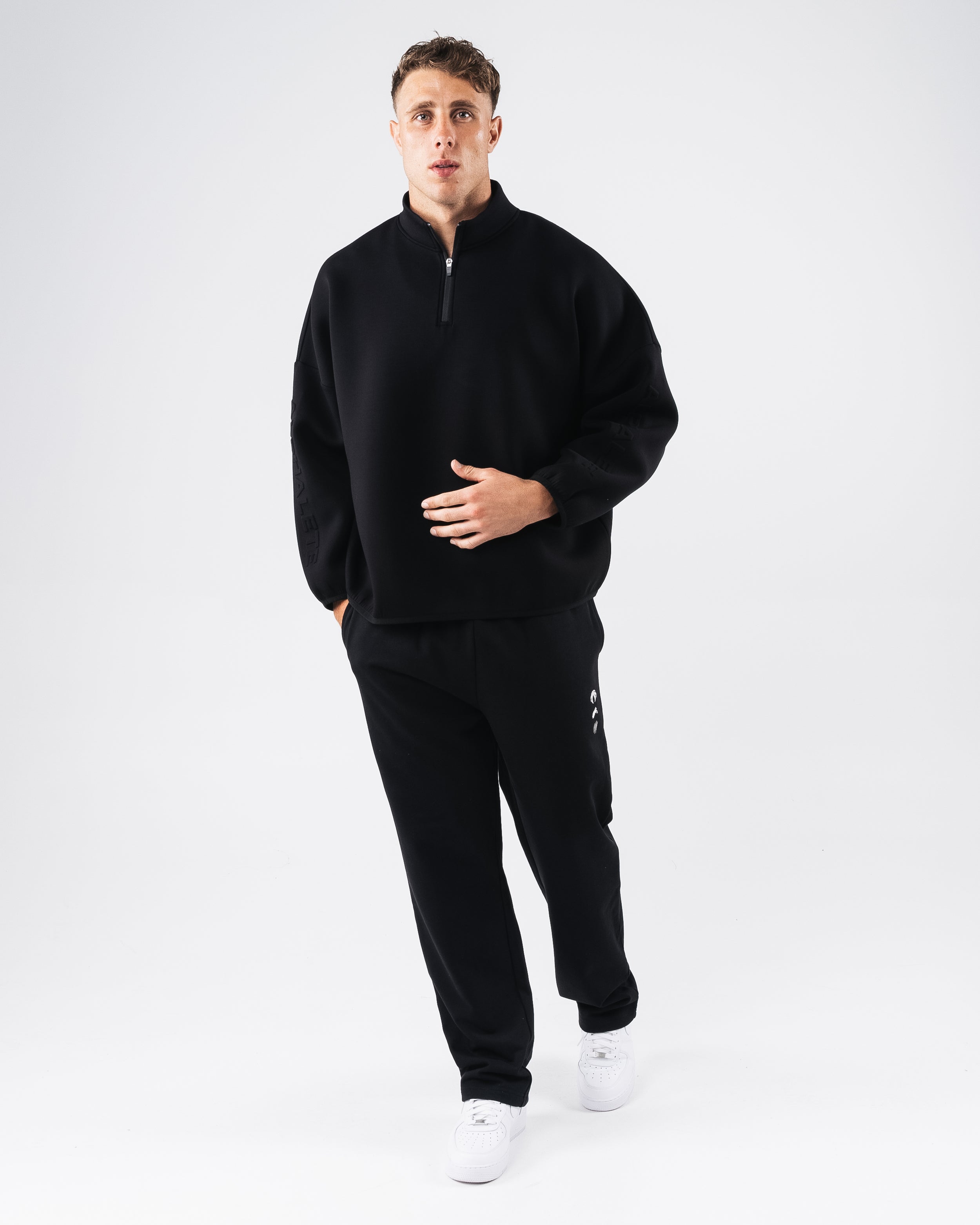 ELMTS Quarter Zip - Black – Alphalete Athletics