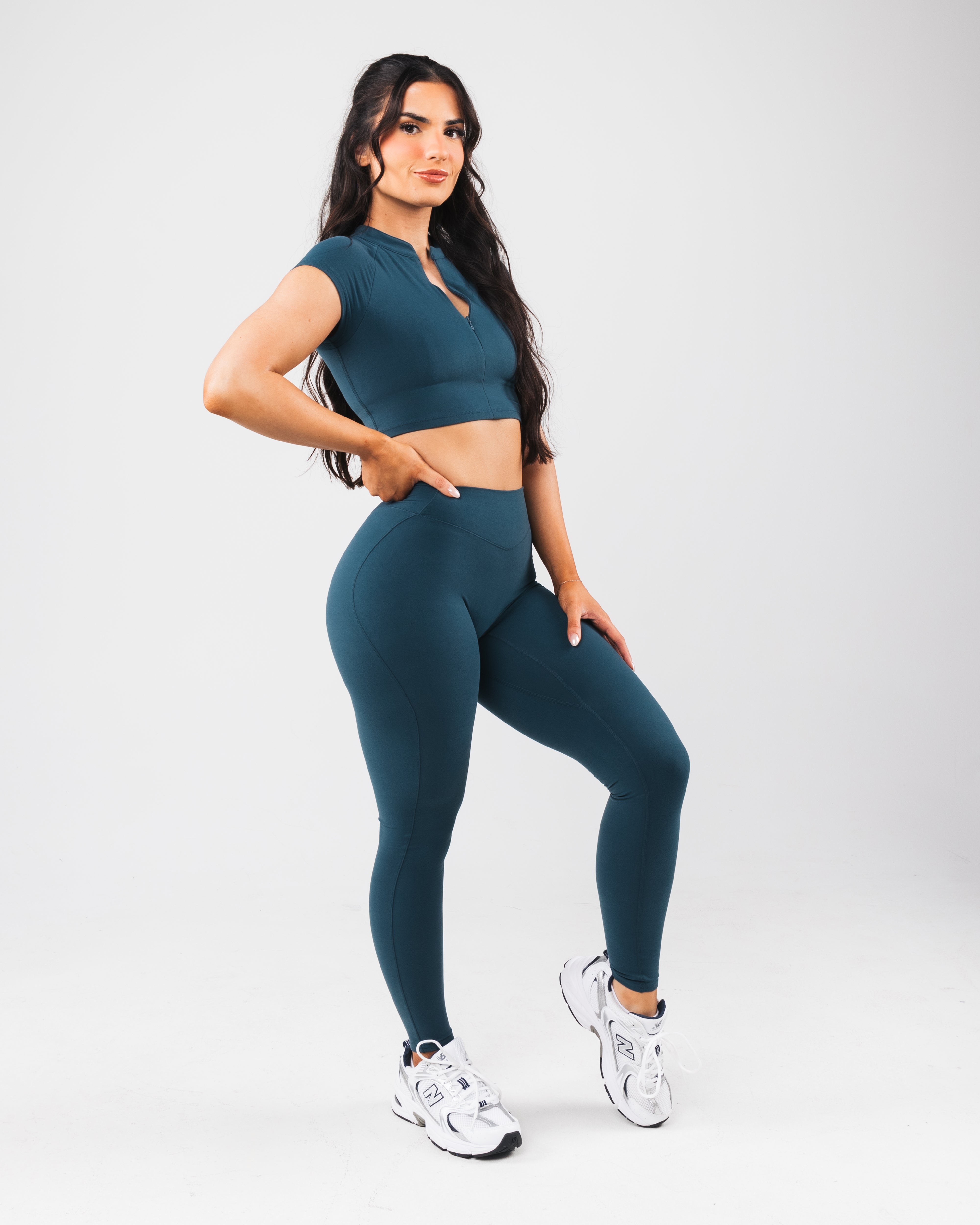 KDM Zip Bra - Knock Out – Alphalete Athletics