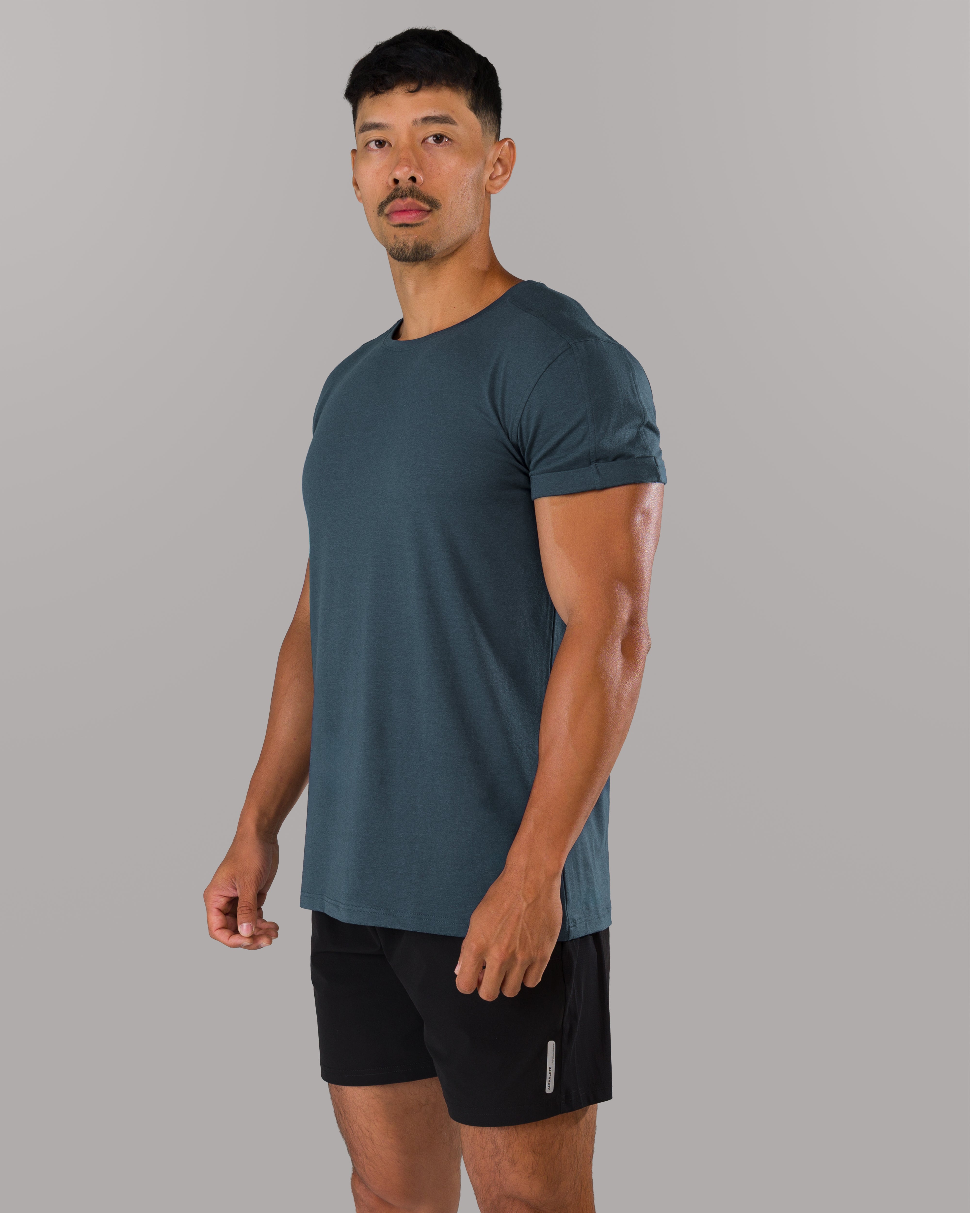 Rolled Muscle Tee - Navy – Alphalete Athletics