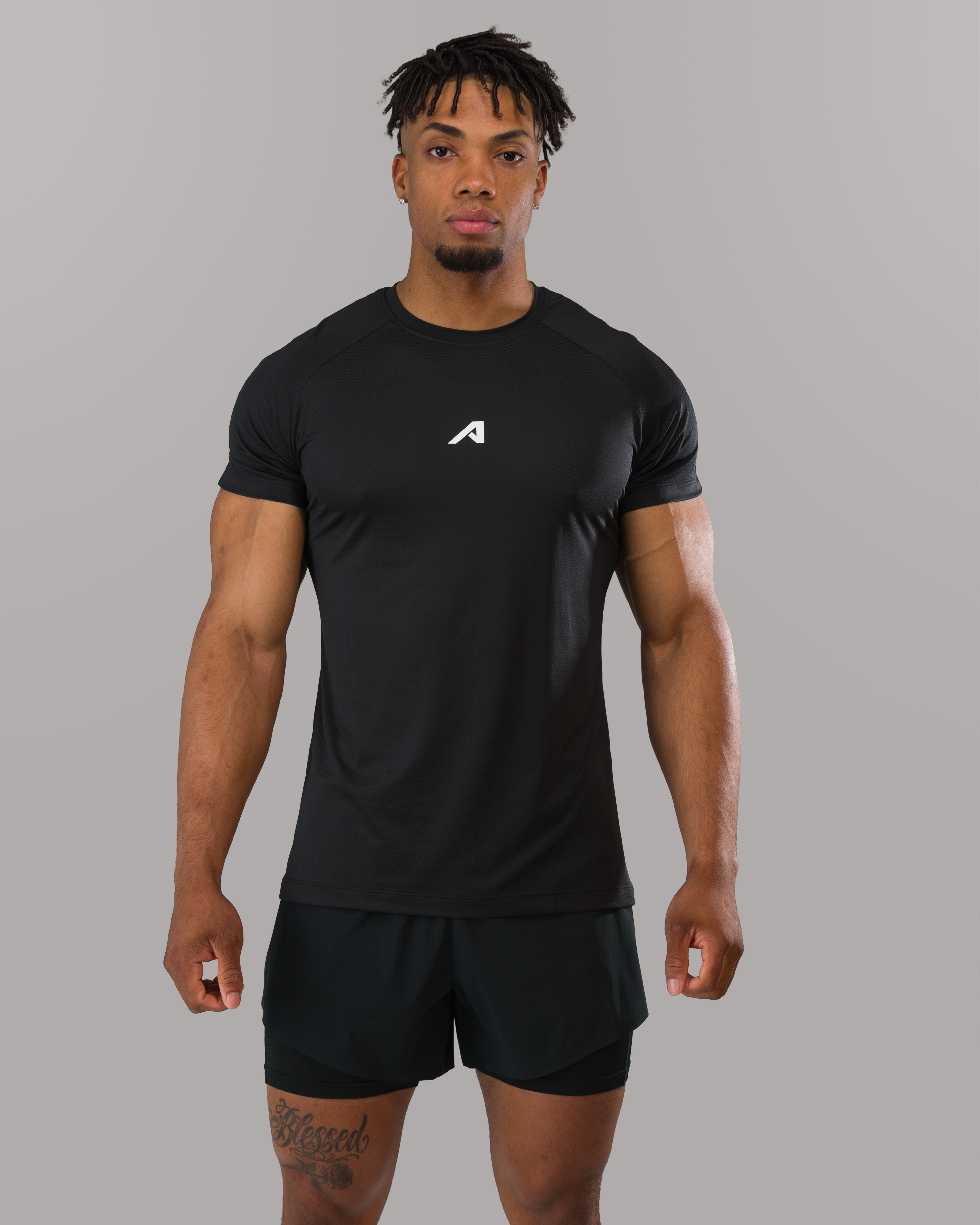 Base Tee - Black – Alphalete Athletics