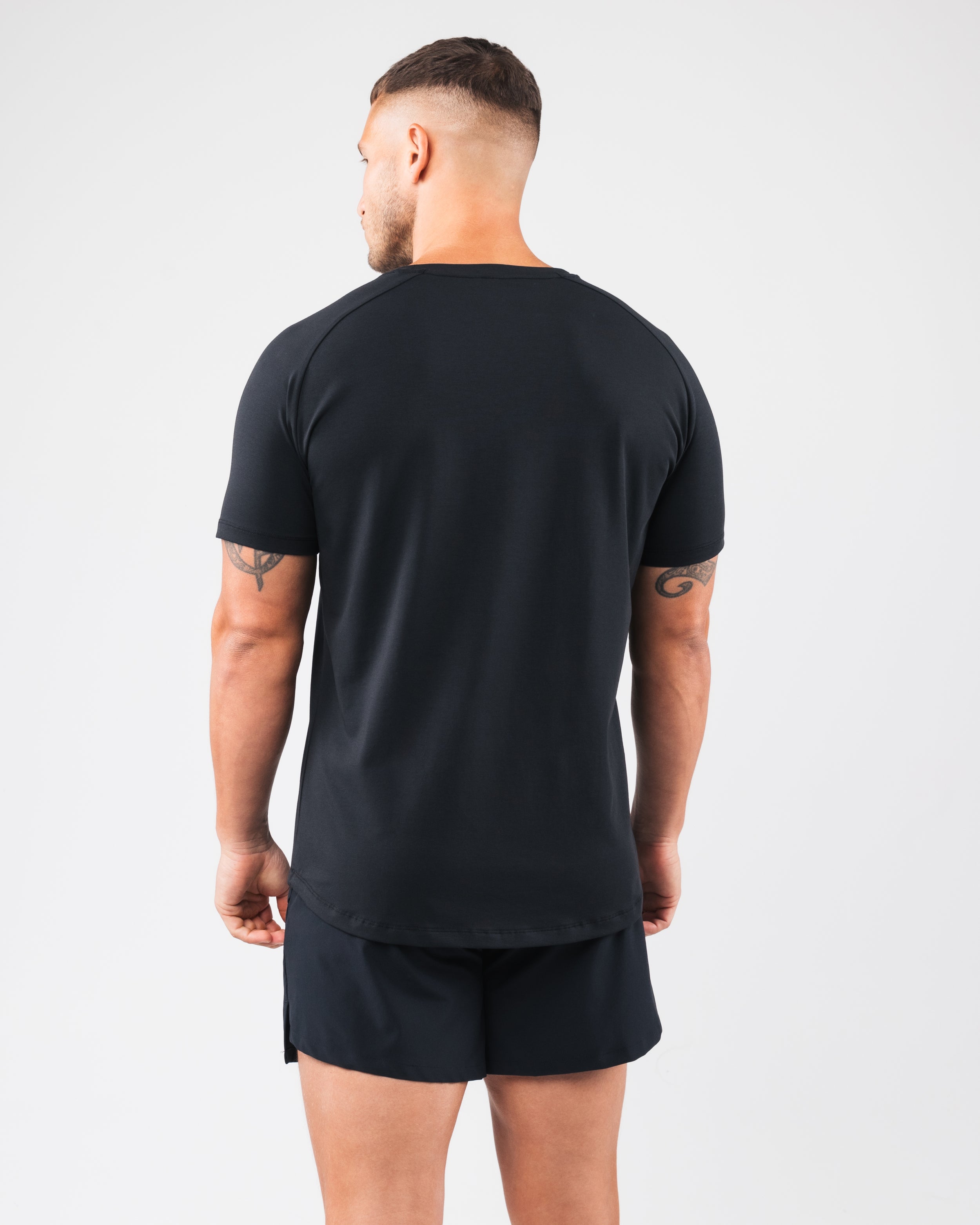 Force Core Tee - Black – Alphalete Athletics